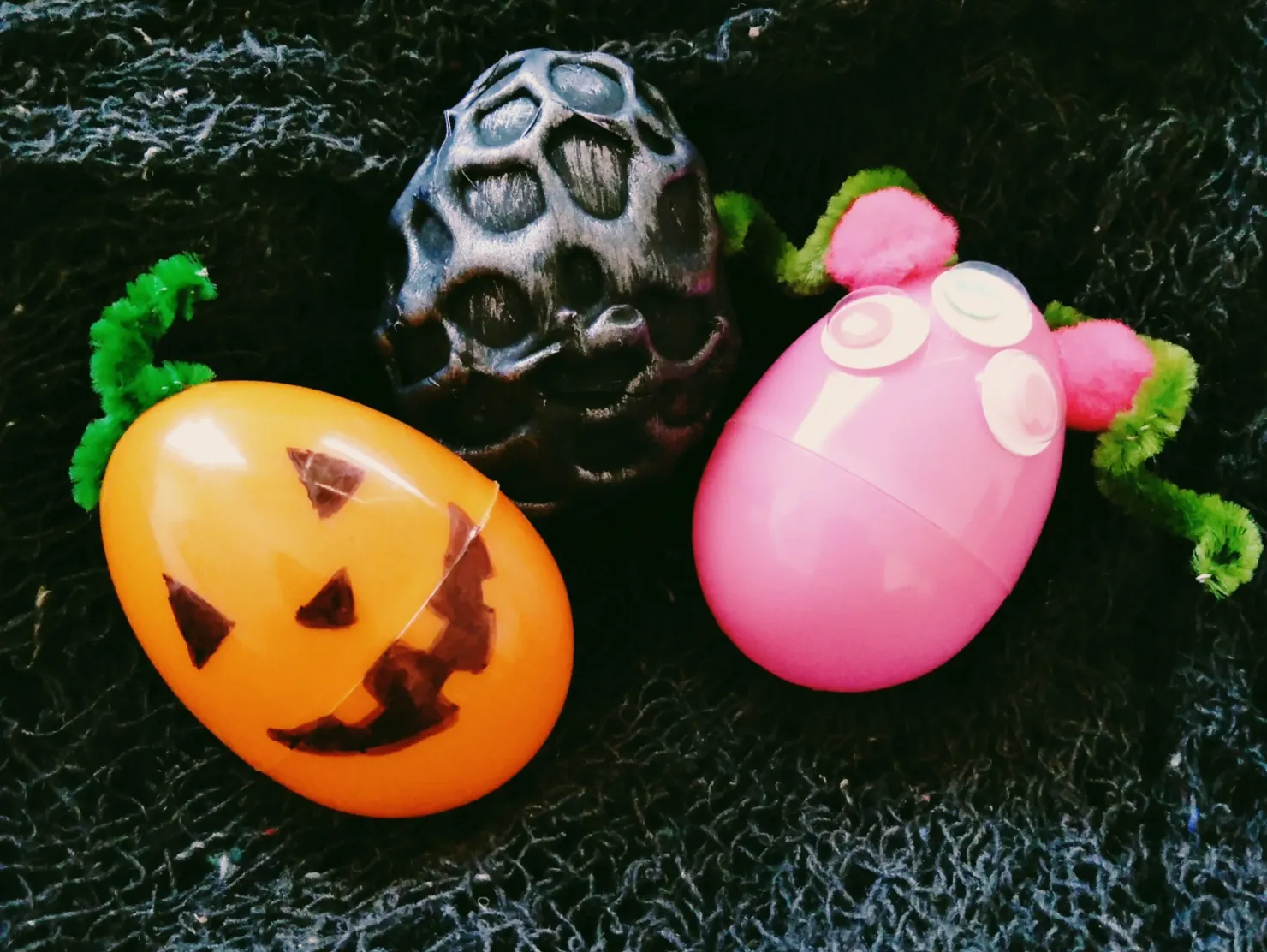 Halloween Egg Hunt: A Social Distanced Trick-or-Treat Tutorial ...